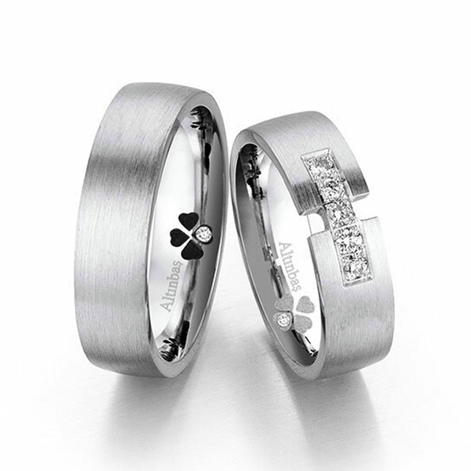 Clovers Pırlantalı Altın İkili Alyans