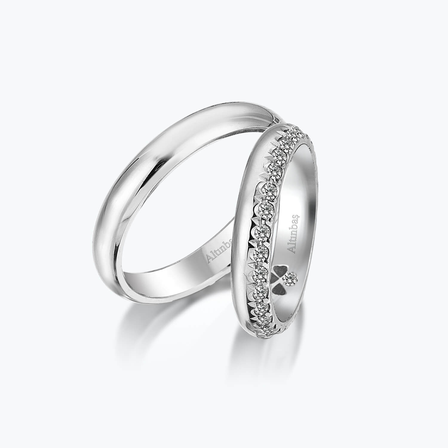 Clovers Pırlantalı Altın İkili Alyans