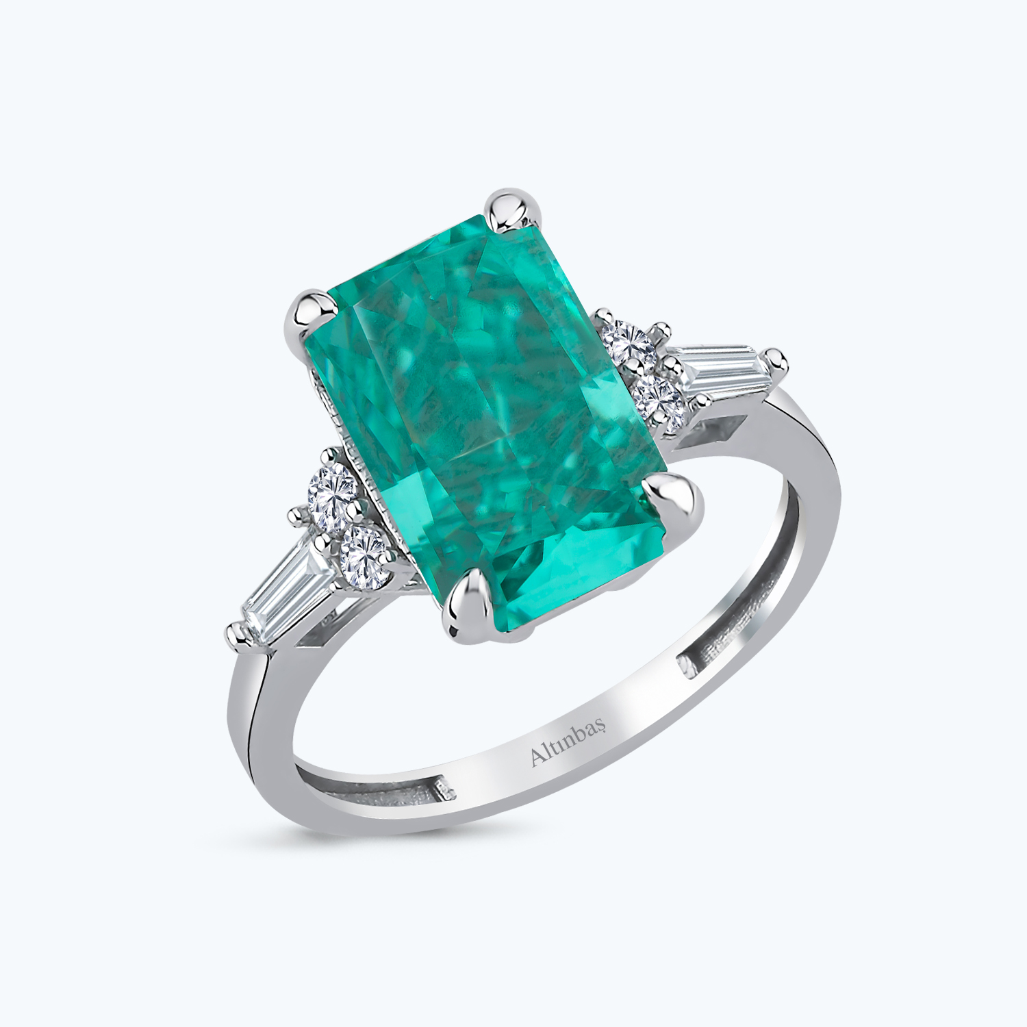 Yeşil Taşlı Altın Yüzük Yeşil Taşlı Altın Yüzük