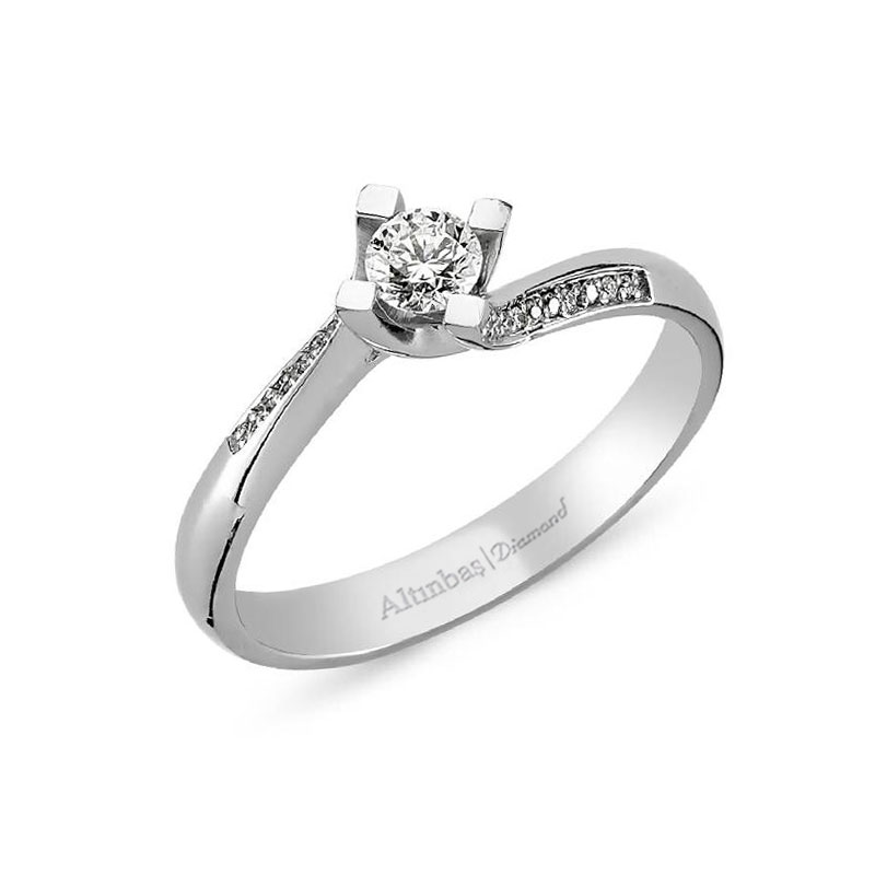 Pırlanta Tektaş Yüzük